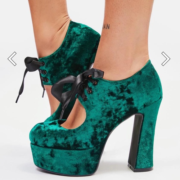 Dolls Kill | Shoes | Dolls Kills Brand Widow Green Velvet Pumps Size ...